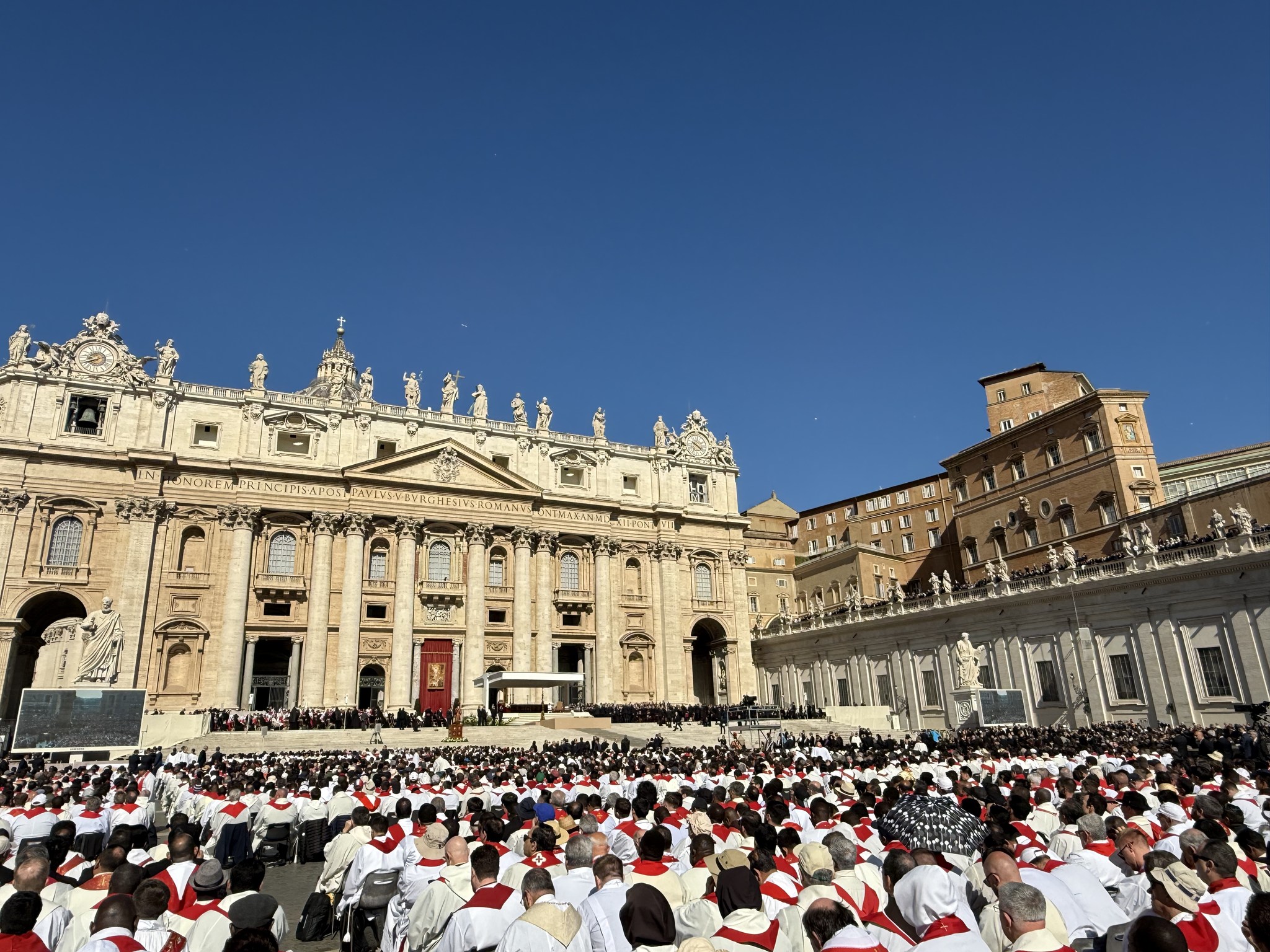 Así fue la Misa, el funeral y entierro del Papa Francisco | Perú ...